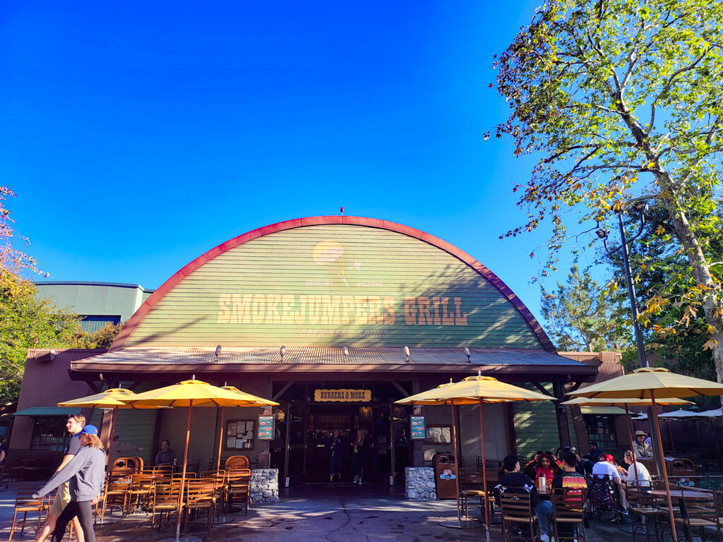 REVIEW: Breakfast at Smoke Jumper's Grill in California Adventure